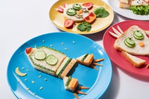 How To Eat Less Calories And To Lose Weight - Fat Burner Journal